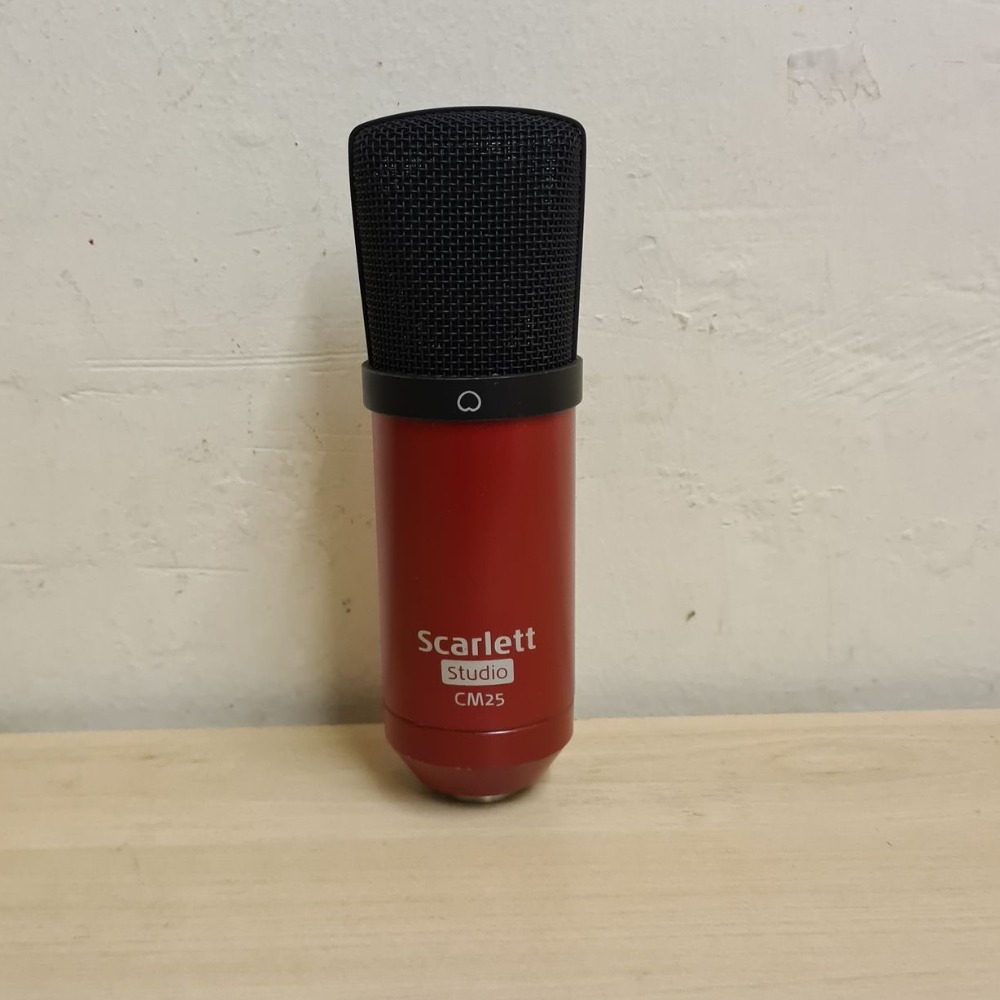 Pre-owned Scarlett Studio CM25 Condenser Microphone - Own4Less